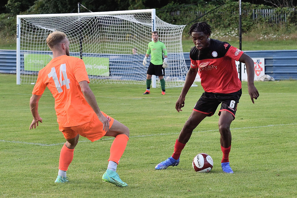 LIVERSEDGE ACTION PHOTOS - Ramsbottom United FC