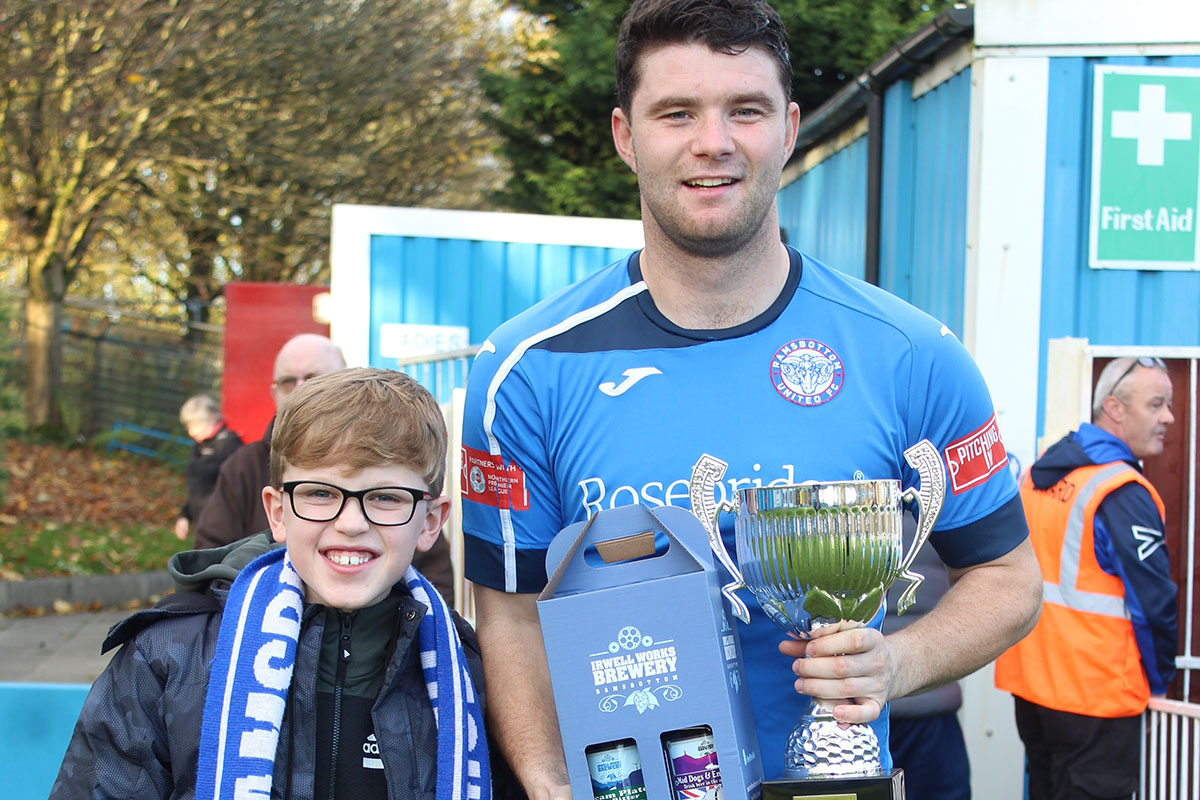 STEVE HOY WINS PLAYER OF THE MONTH - Ramsbottom United FC